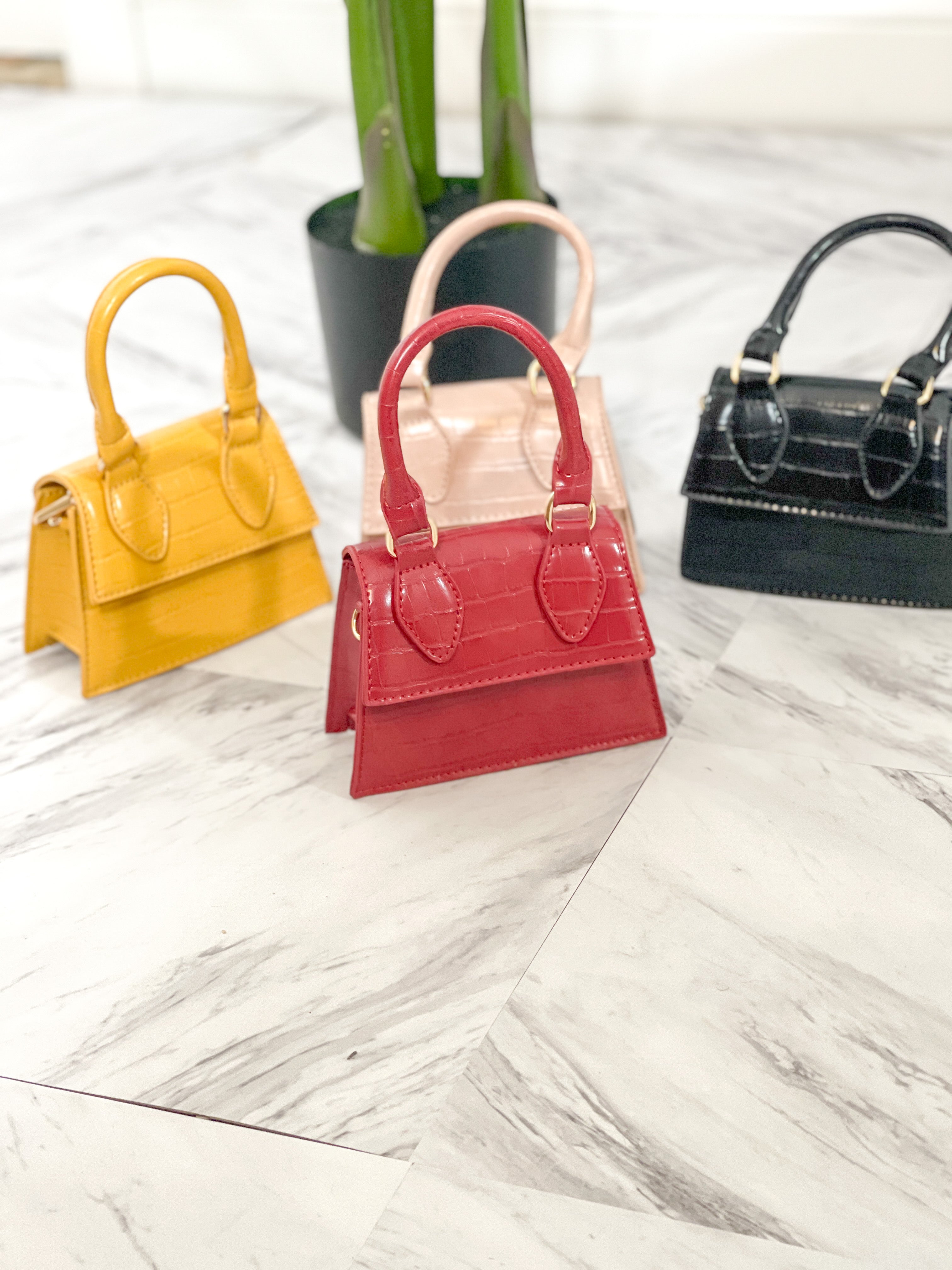 Accessories – Chic Essentials Boutique