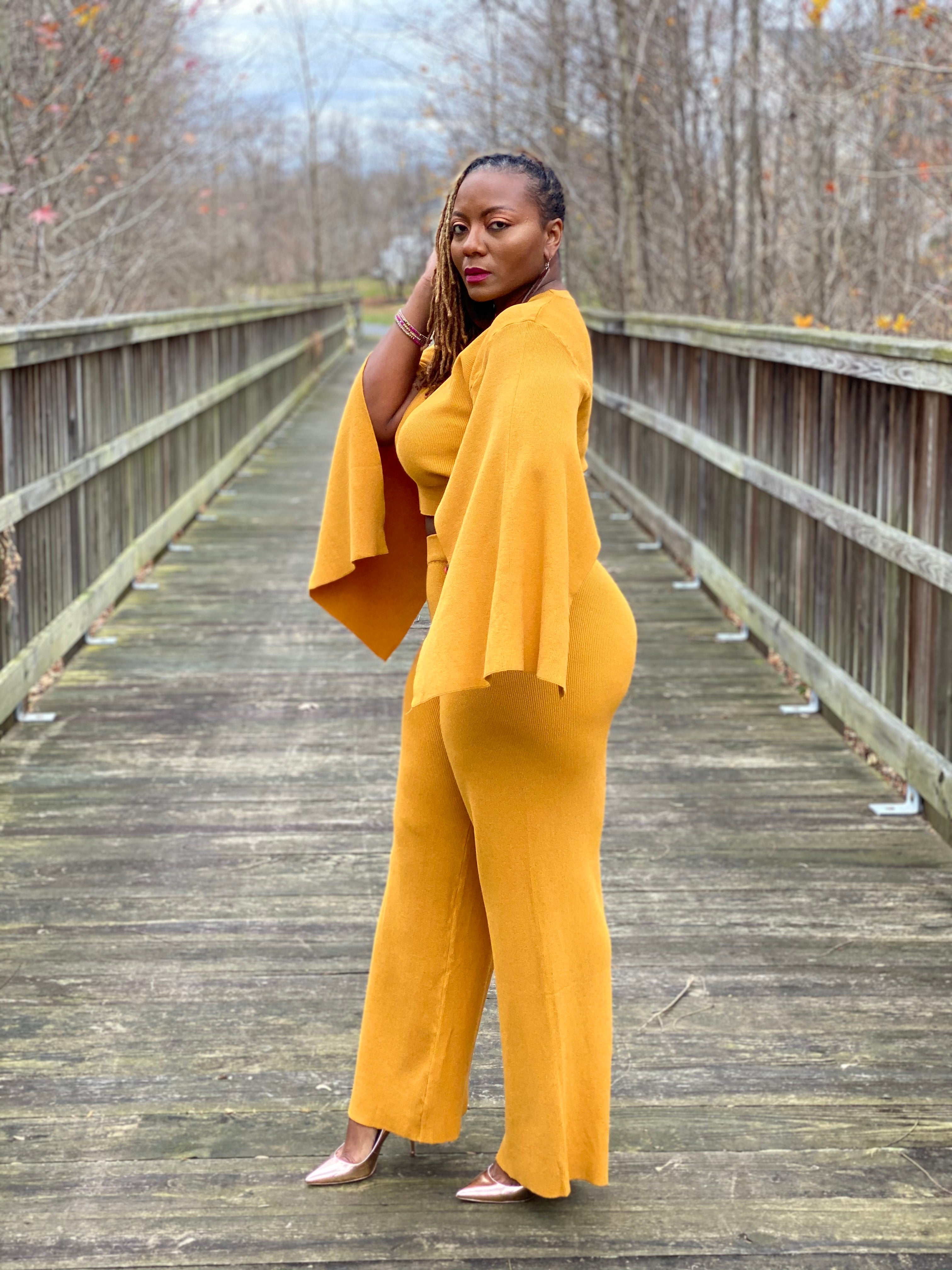 Split Cape Sleeve Set – Chic Essentials Boutique