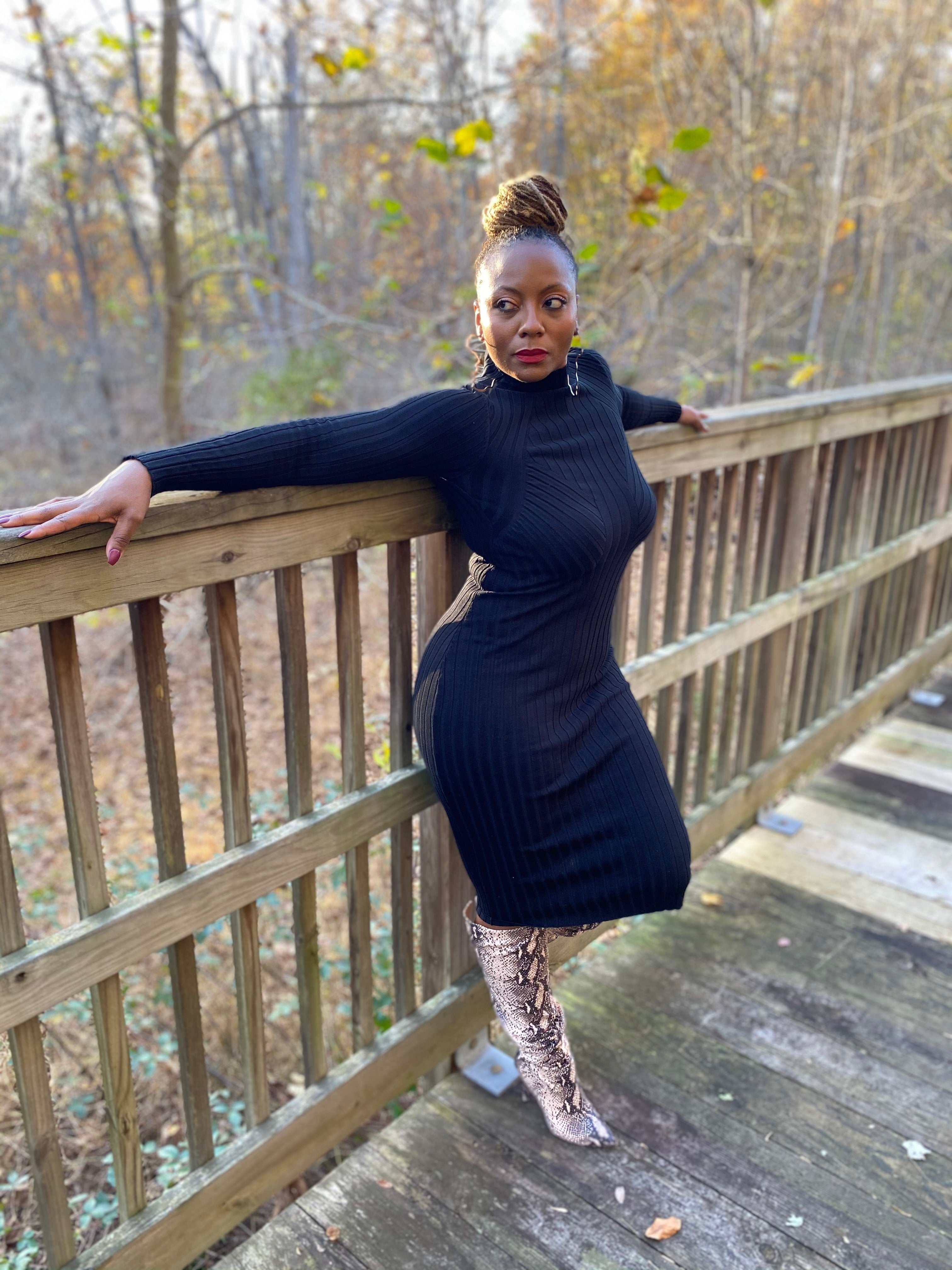 Sophisticated Midi Dress – Chic Essentials Boutique